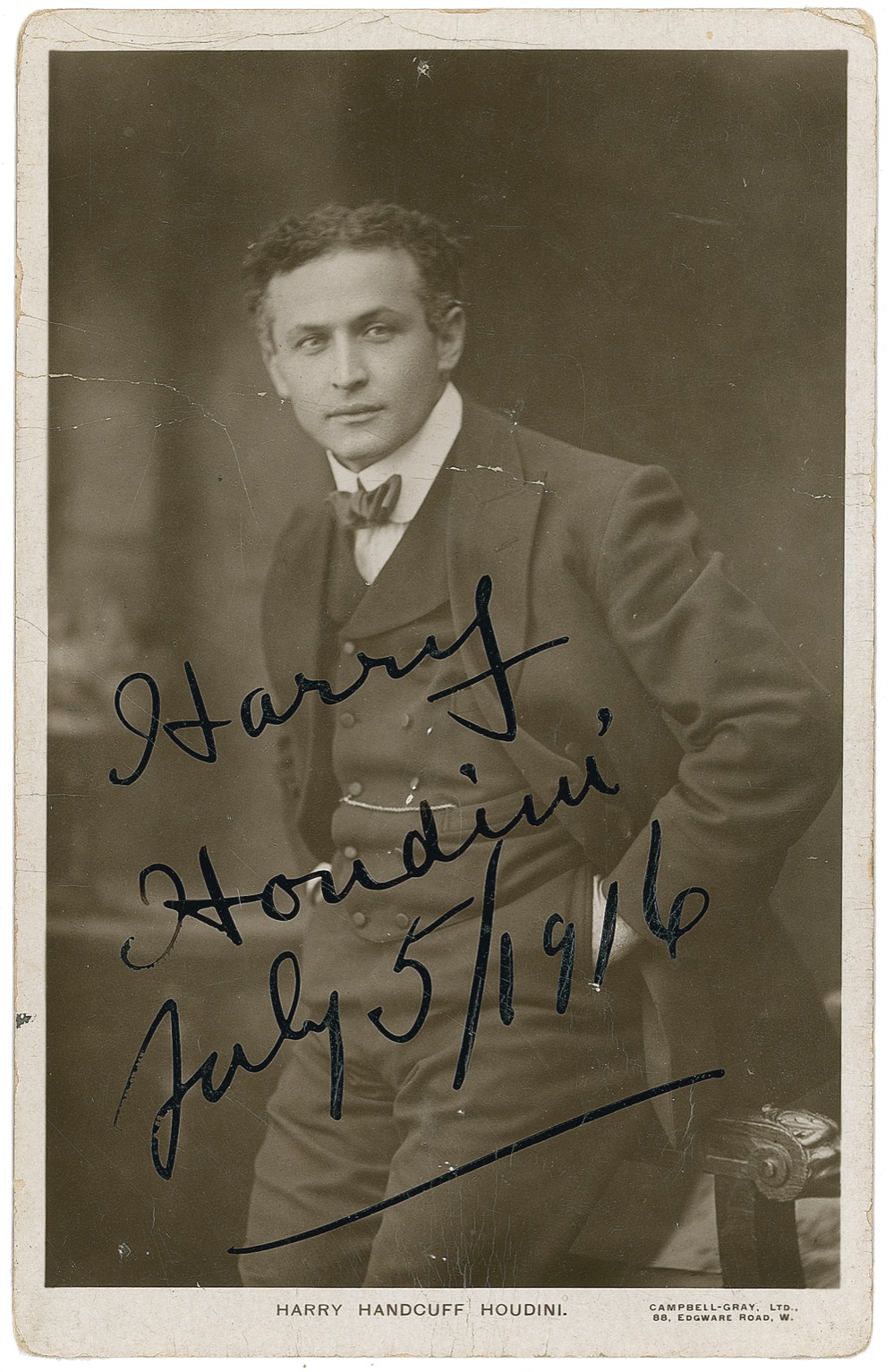 Harry Houdini Signed Photograph | RR Auction