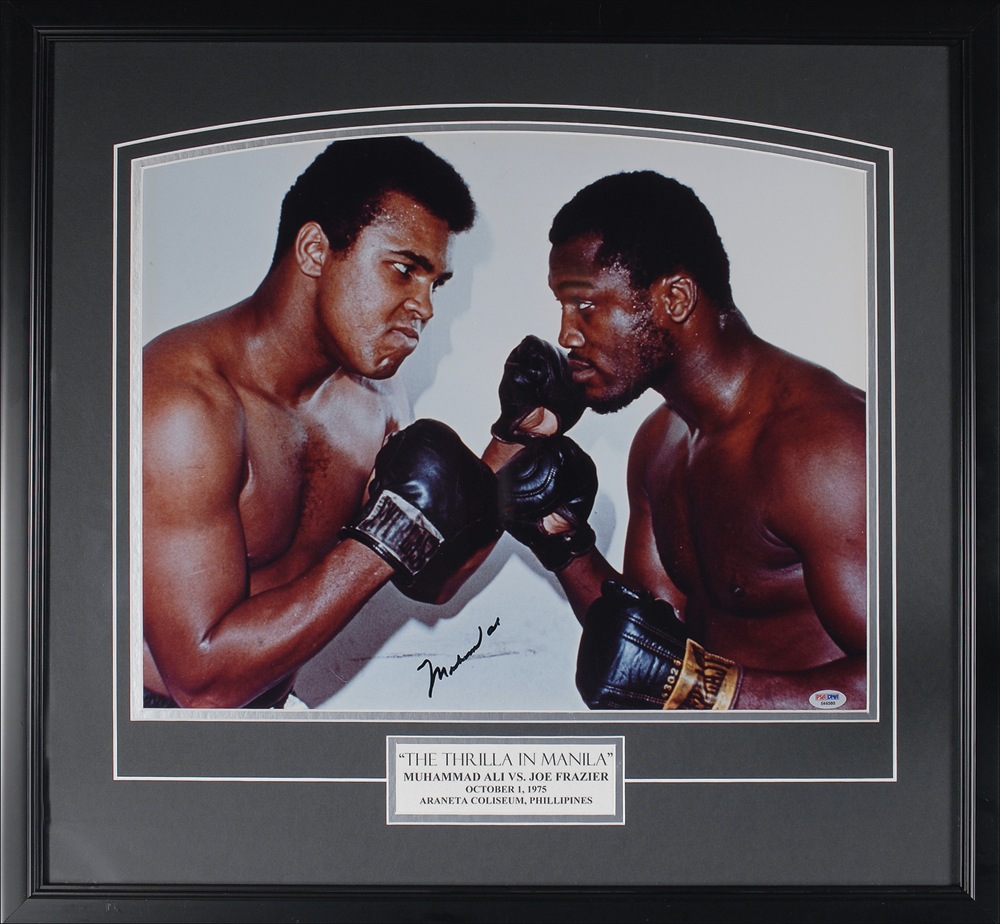 Muhammad Ali Signed Photograph | RR Auction