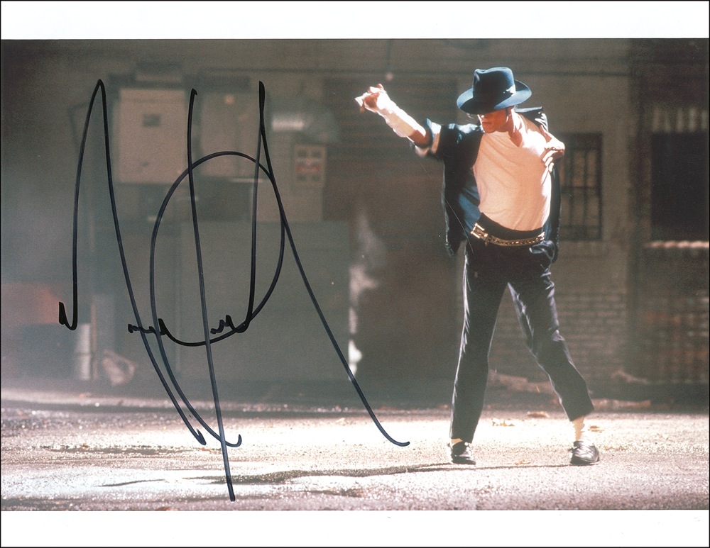 Michael Jackson Signed Photograph | RR Auction