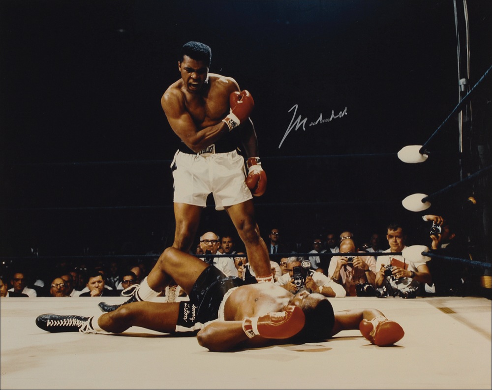 Muhammad Ali Signed Photograph | RR Auction