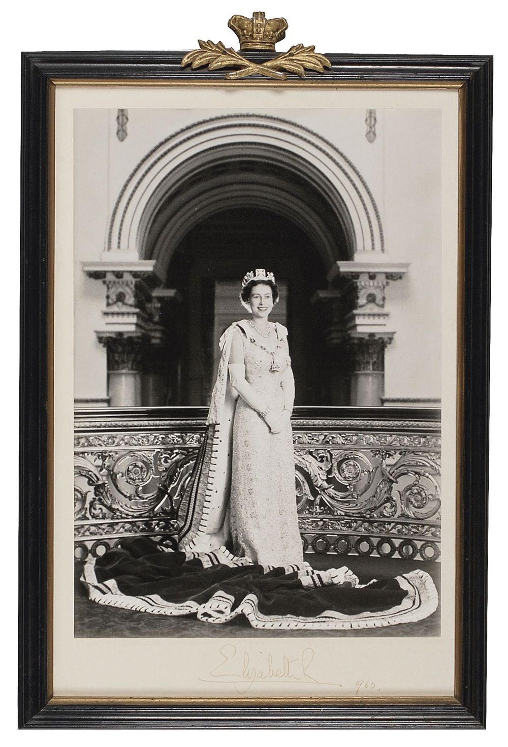 Queen Elizabeth II: Exquisite oversized photo of Elizabeth II housed