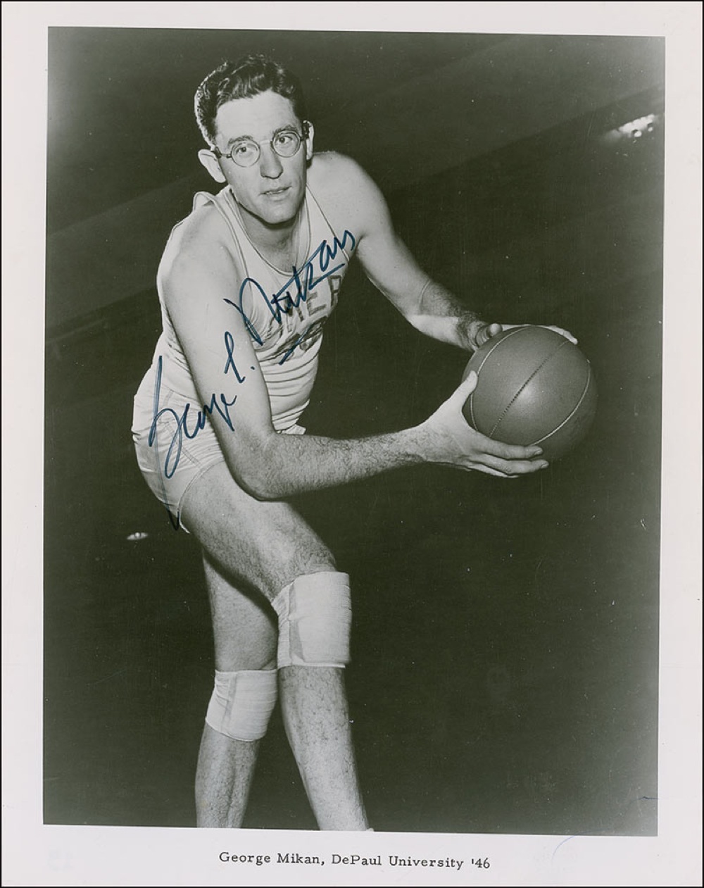 George Mikan Signed Photograph | RR Auction
