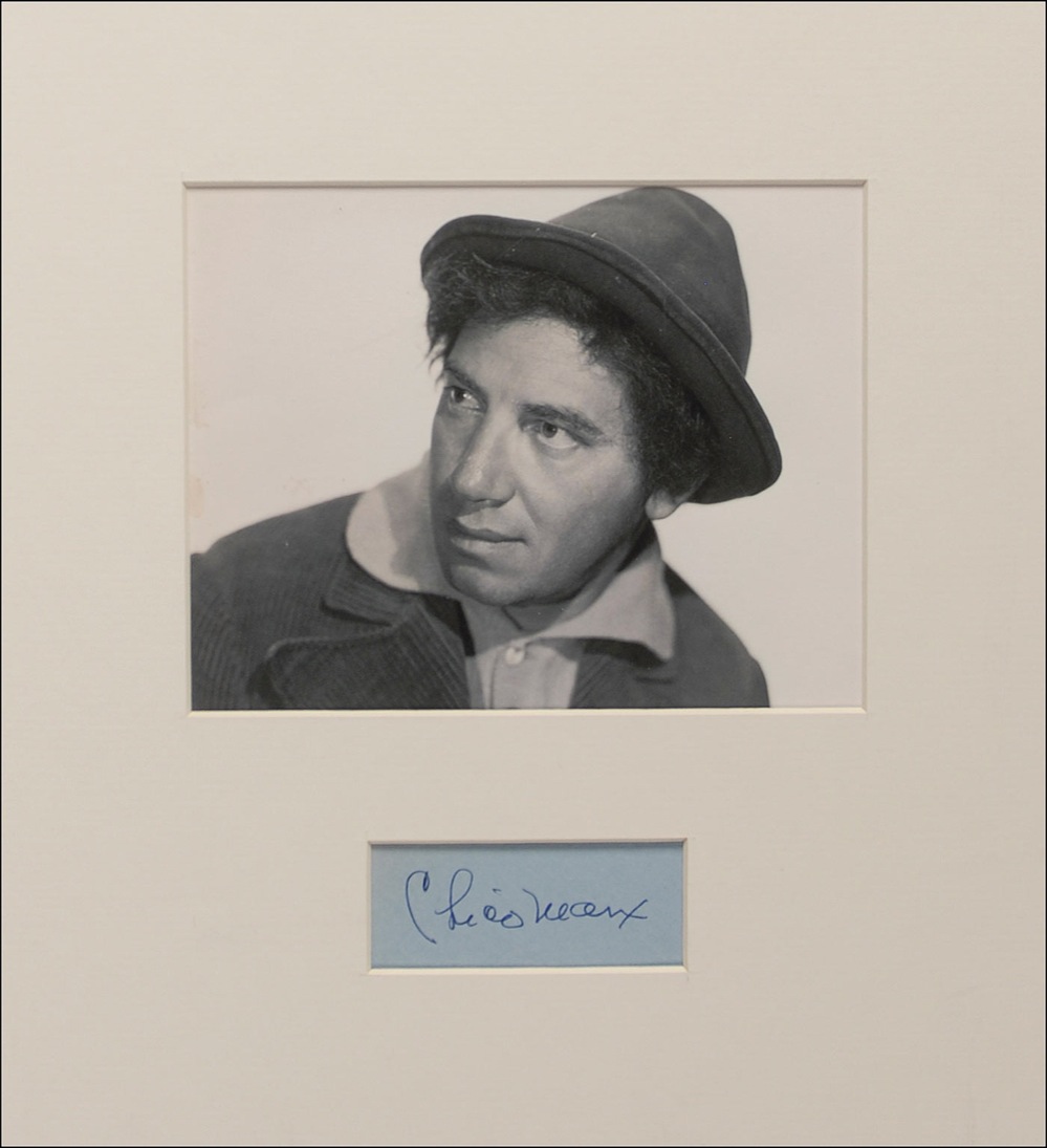Chico Marx Signature | RR Auction