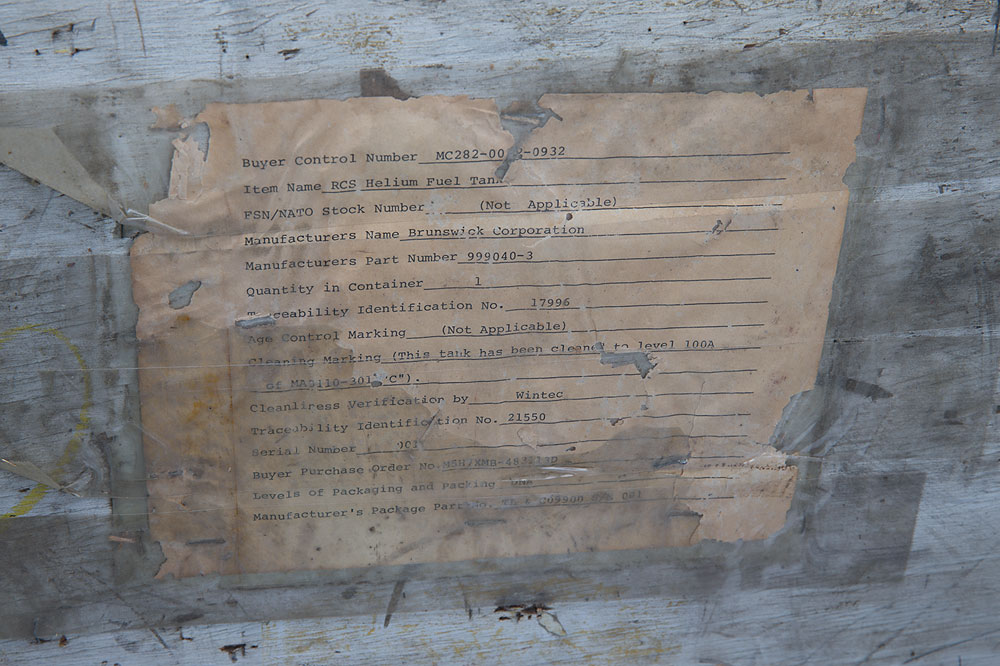 Space Shuttle Reaction Control System Helium Tank | RR Auction