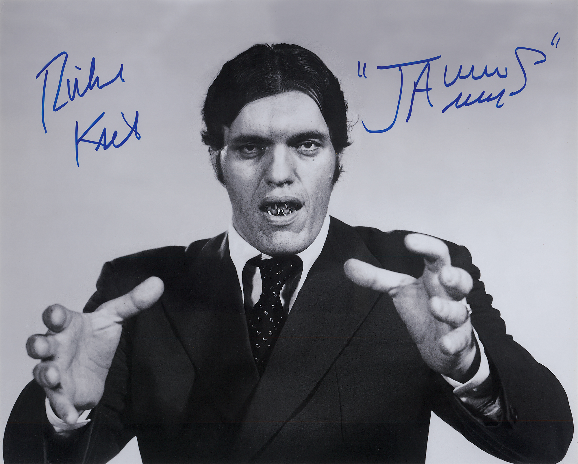 Richard Kiel Signed Photograph as Jaws (James Bond) | RR Auction