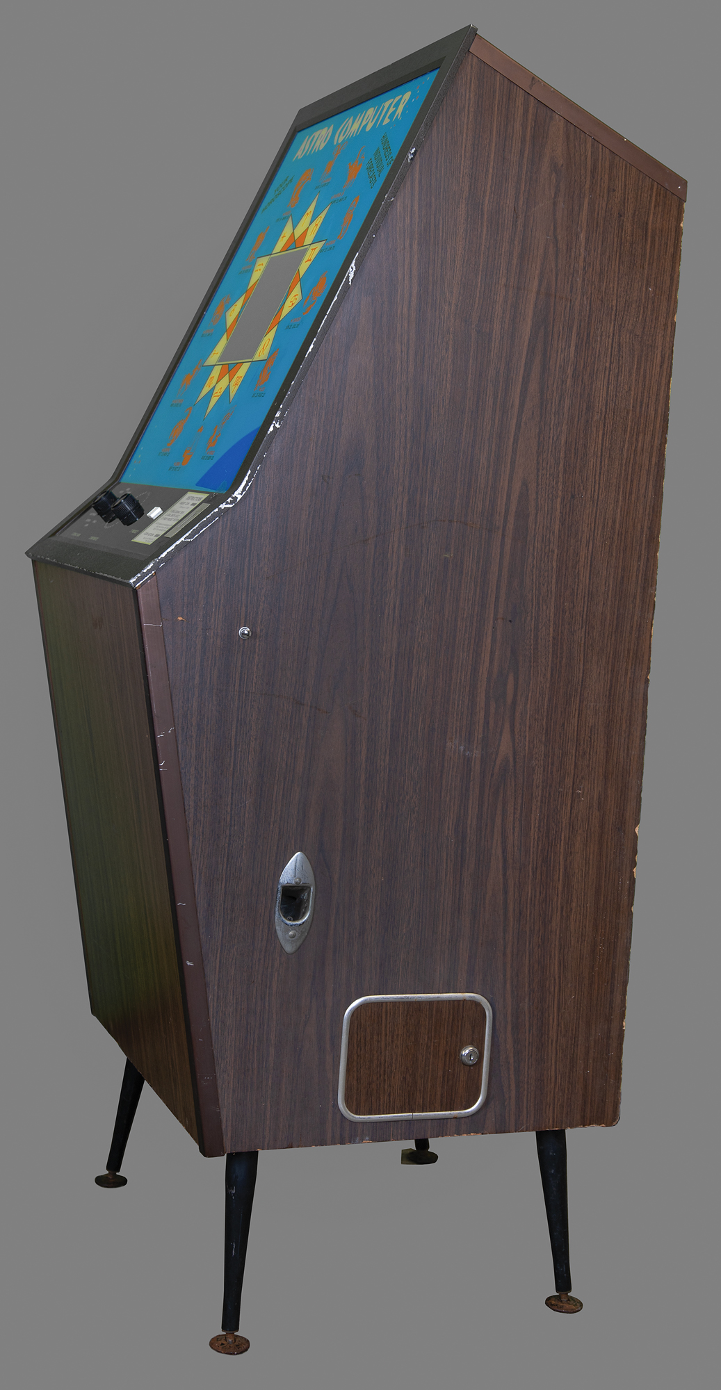 Astro Computer Arcade Projector Game (Nutting, 1969) | RR Auction