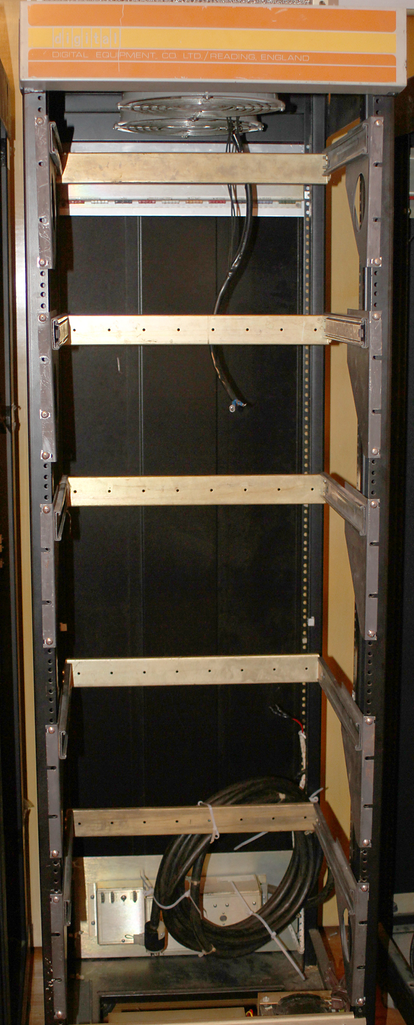 Digital Equipment Corporation (DEC) PDP-8 Minicomputer Collection | RR