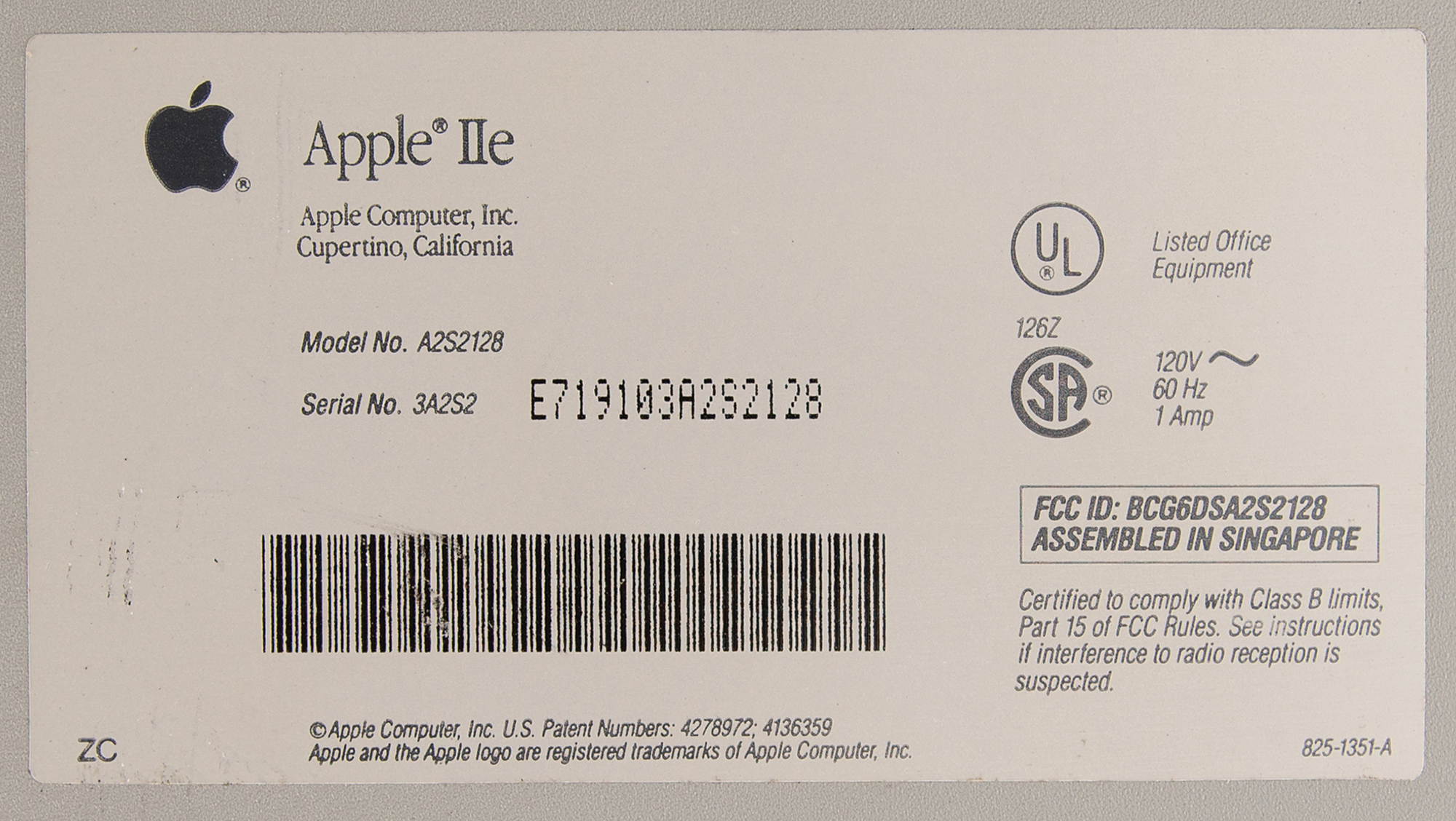 Apple IIe Platinum Computer with Apple Disk II Drive | RR Auction