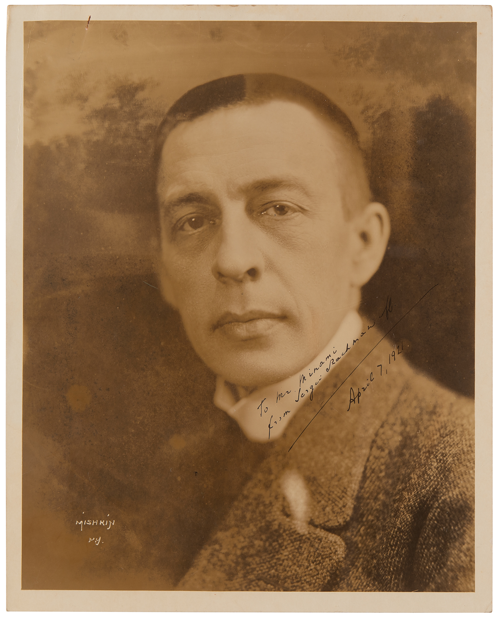 Sergei Rachmaninoff Signed Photograph | RR Auction