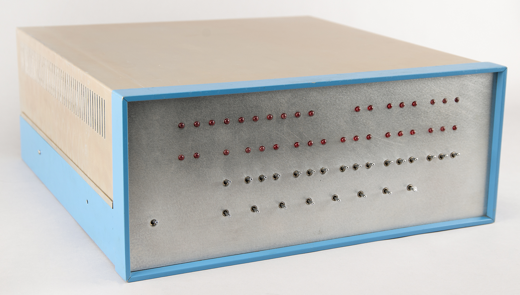 MITS Altair 8800 Computer Prototype | RR Auction