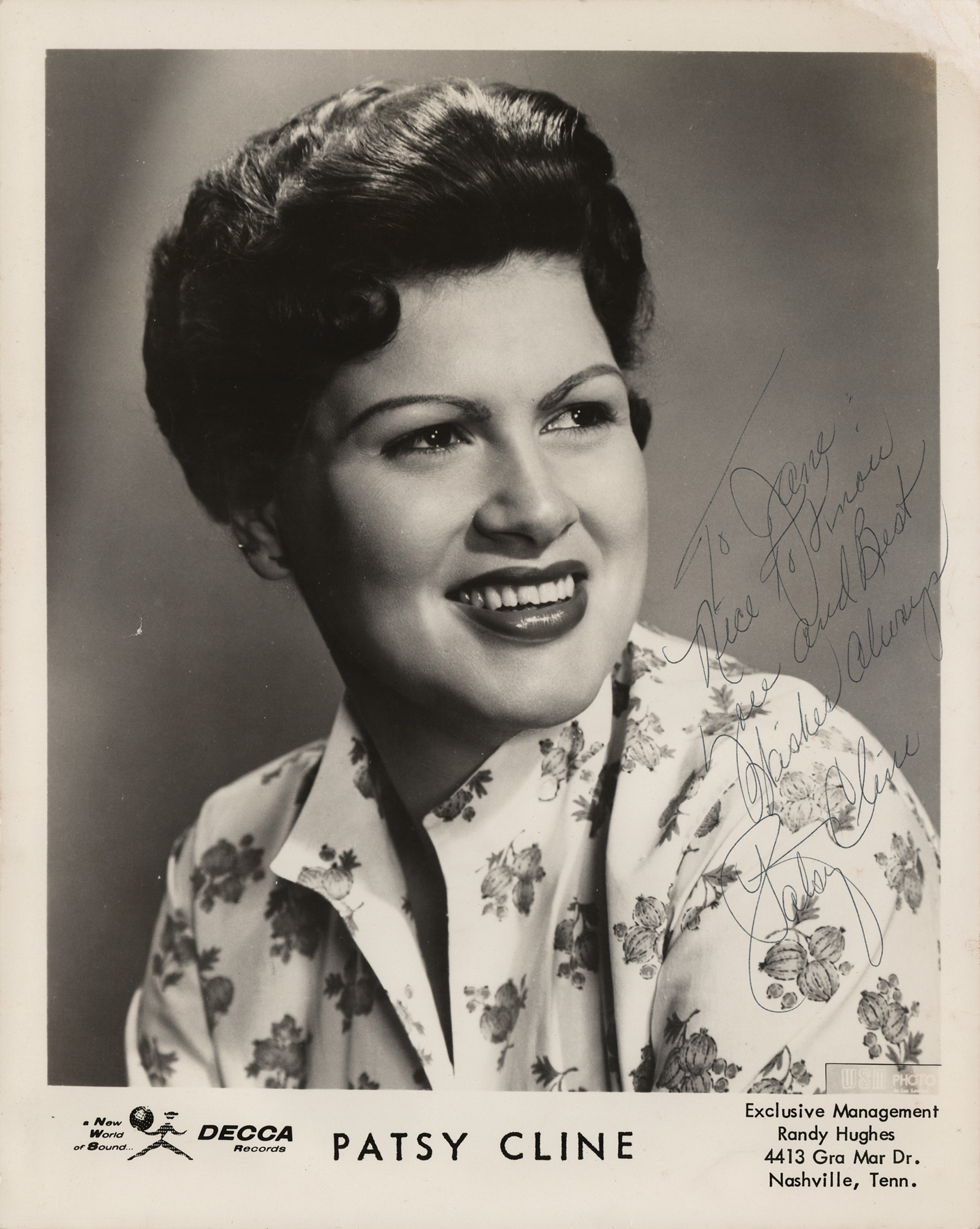 Patsy Cline Signed Photograph | RR Auction