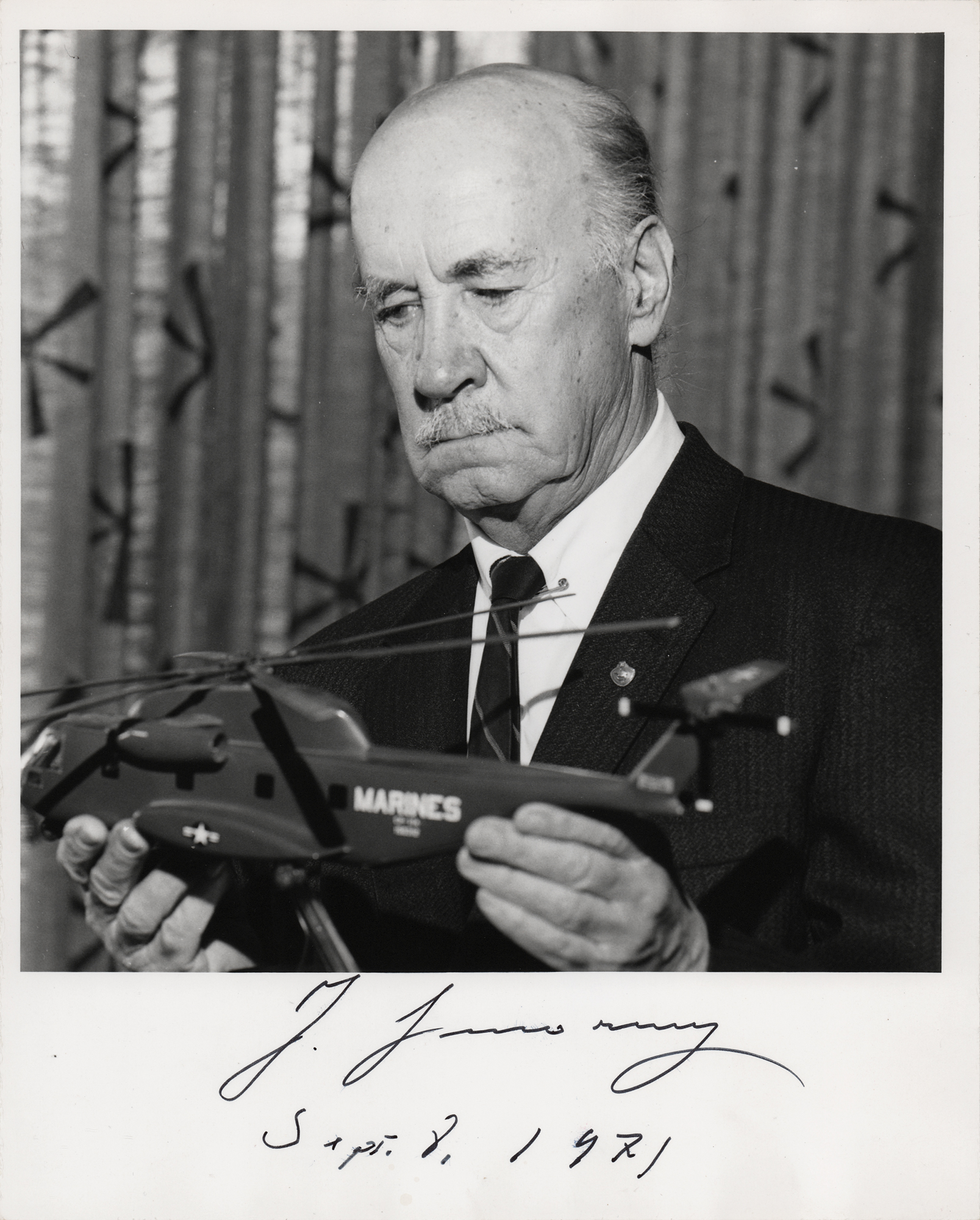 Igor Sikorsky Signed Photograph | RR Auction