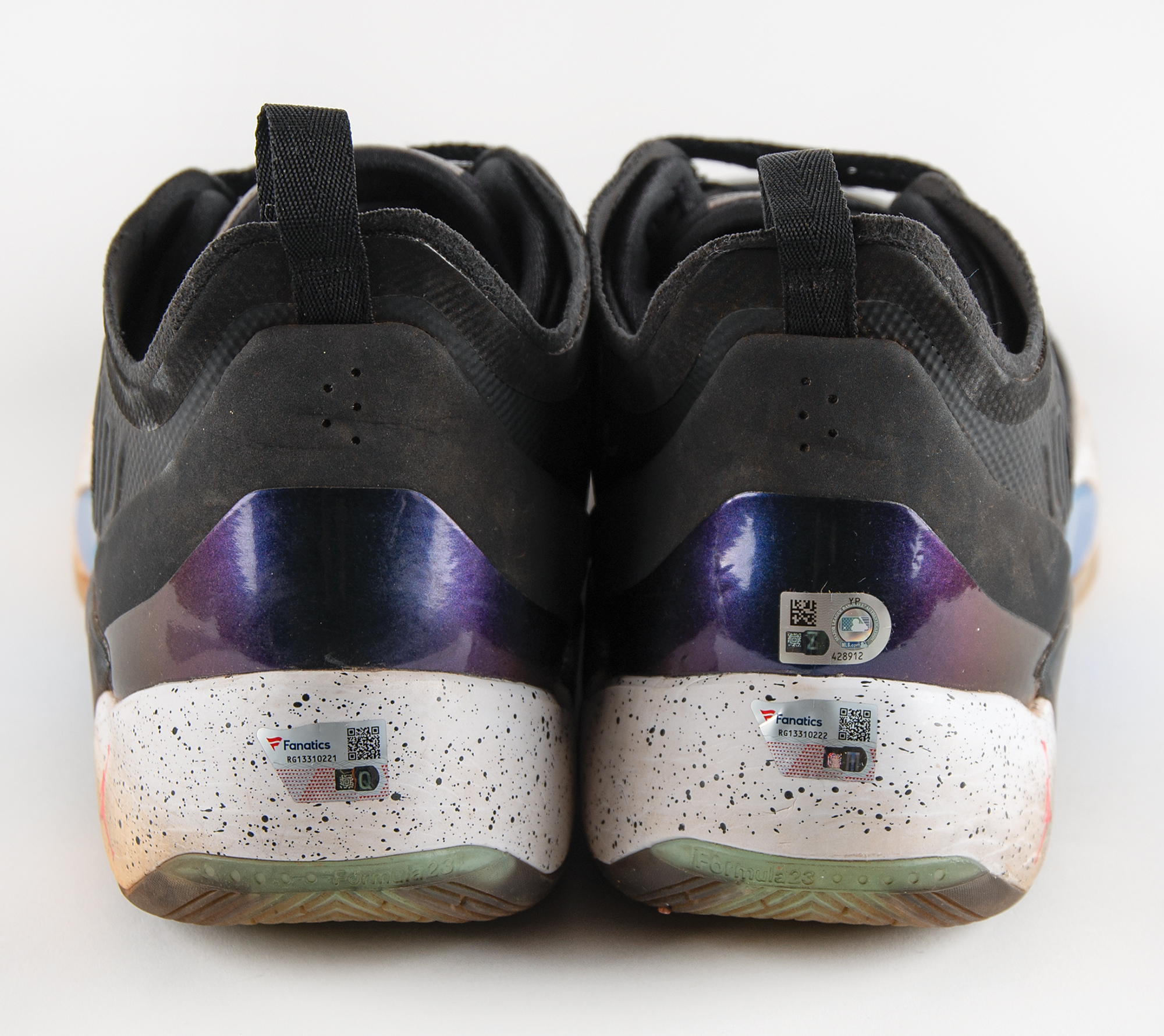 Aaron Judge Signed Personally-Worn Shoes (2023) | RR Auction