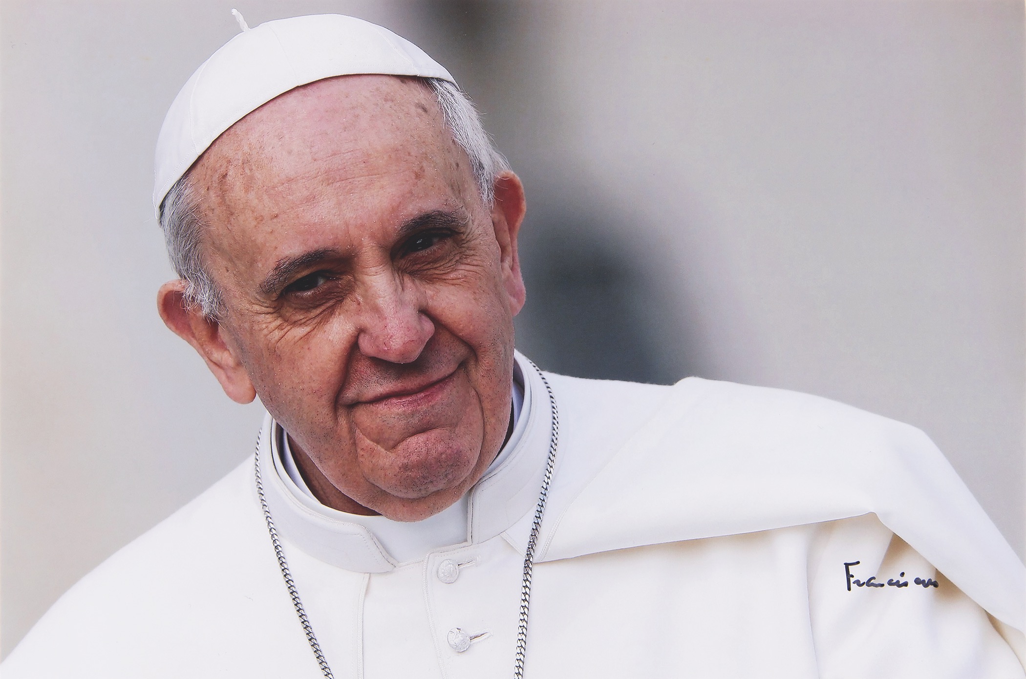 Pope Francis Signed Photograph | RR Auction