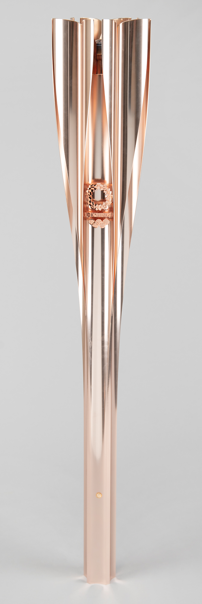 Tokyo 2020 Summer Olympics Torch and Torchbearer Relay Suit | RR