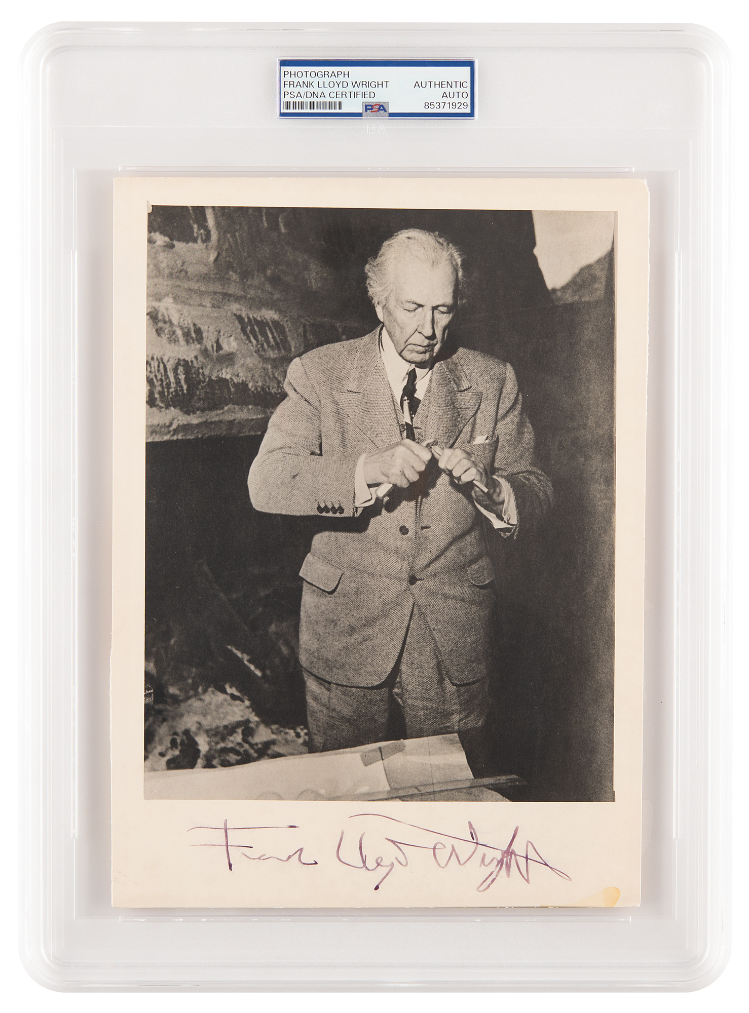 Frank Lloyd Wright Signed Photograph with Rare Full Signature | RR