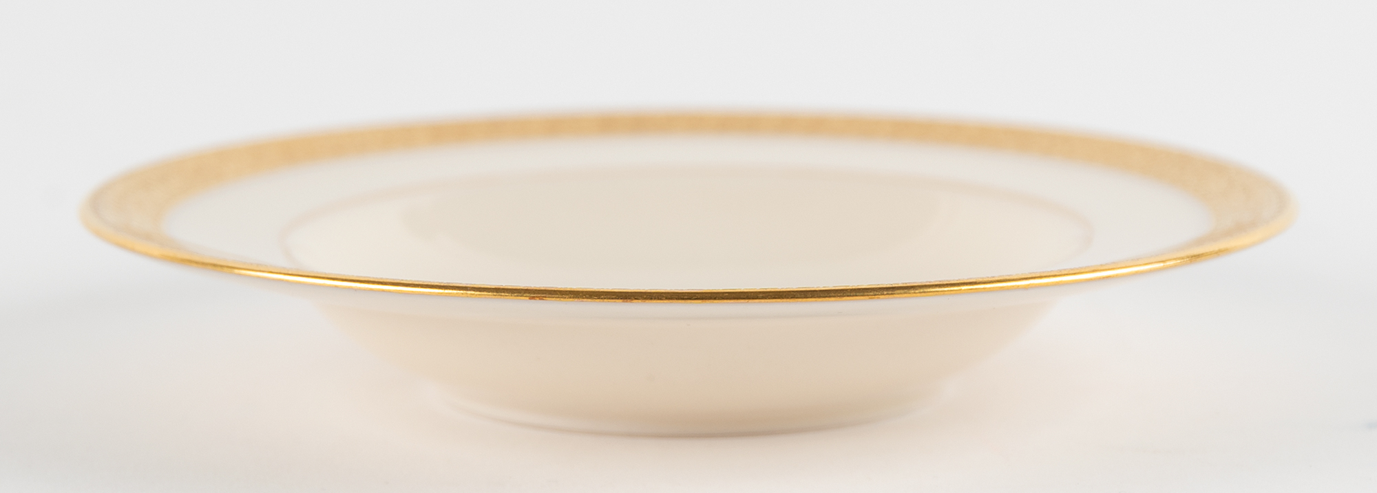 Al Capone Personally Owned Lenox Bread Plate | RR Auction