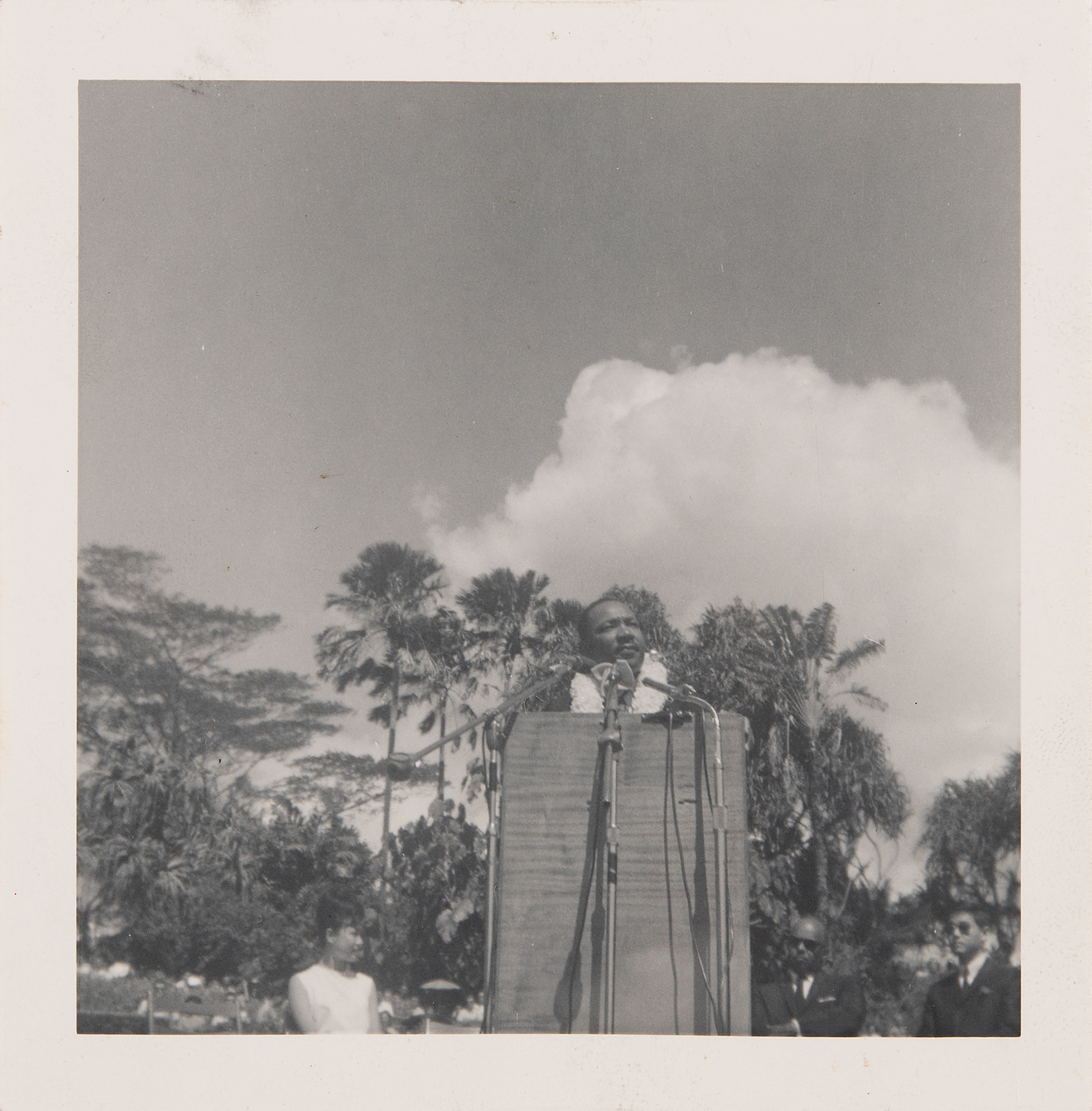 Martin Luther King, Jr. Signed 1964 'Man of the Year' Time Magazine