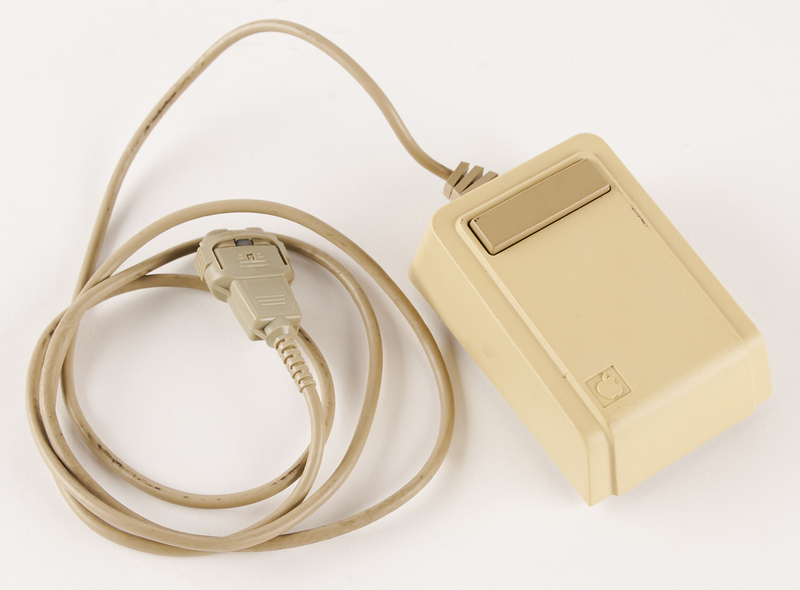 Apple Lisa Computer with 'Twiggy' Drives, ProFile Hard Drive, Manuals,